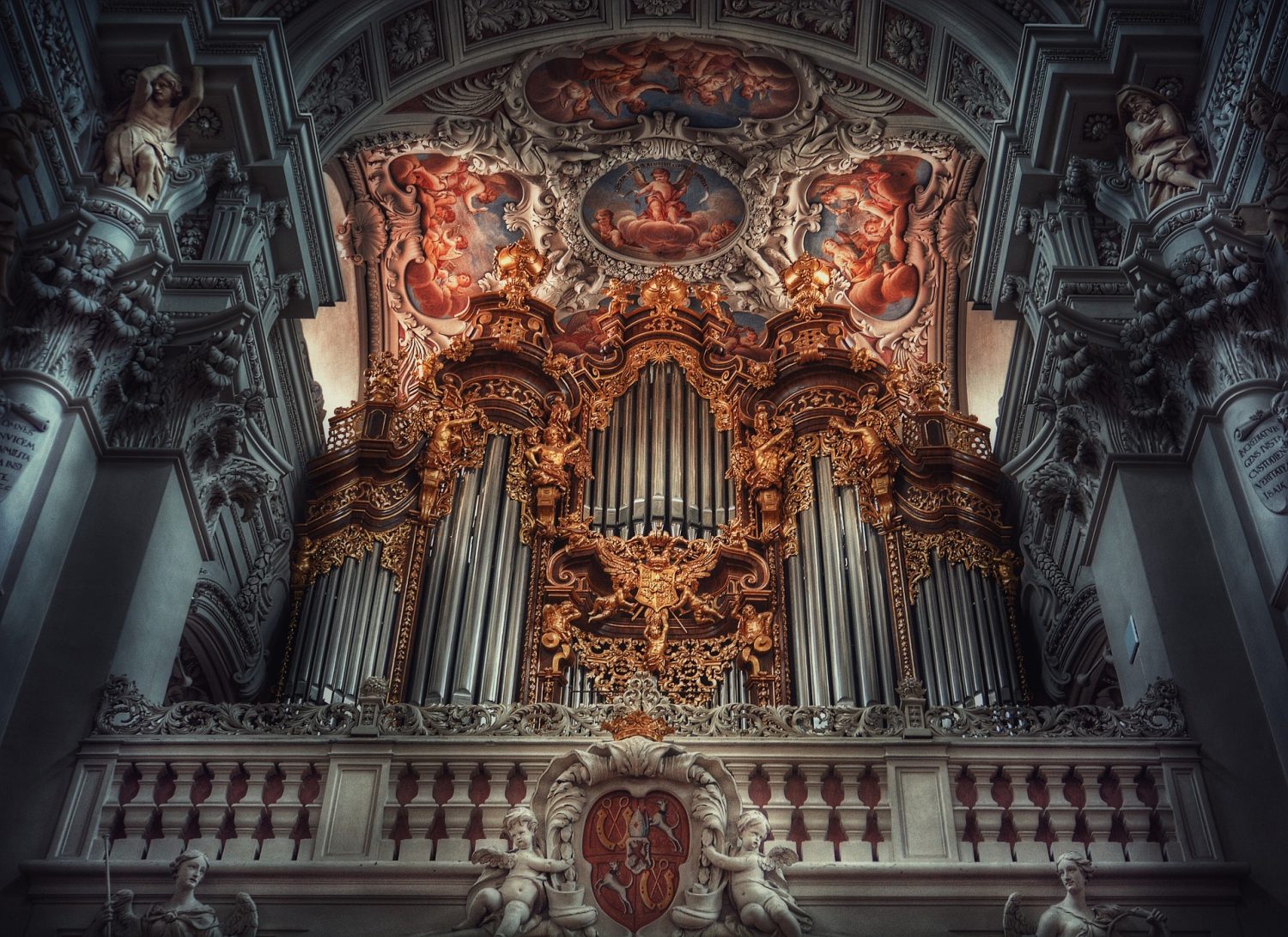 Mixtuur presents the biggest pipe organs in the world